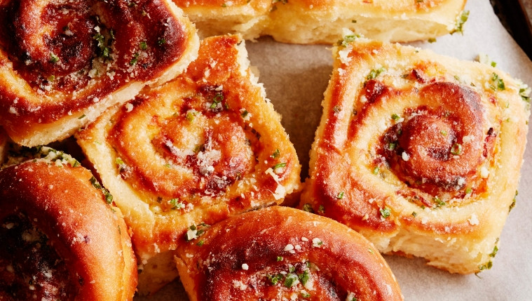 Bacon, Cheese and Chive Buns Recipe | Food Network UK