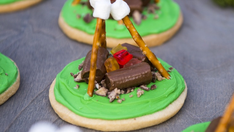 Campfire Cookies Recipe | Food Network UK