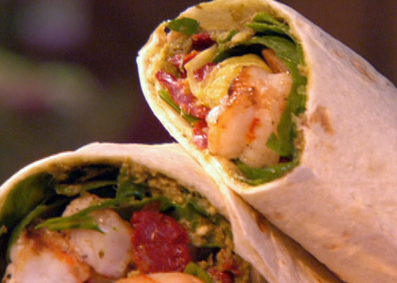 Mediterranean prawn wraps Recipe | Food Network UK