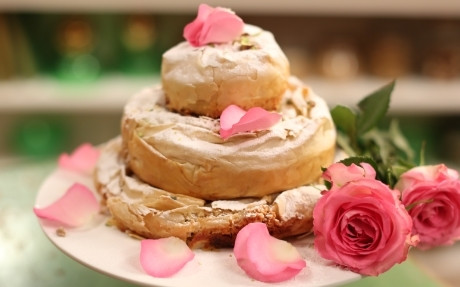 M'hencha Celebration Cake Recipe | Food Network UK