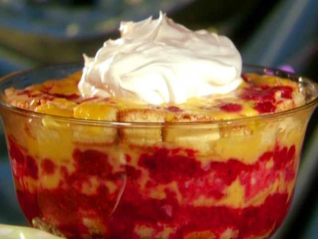 Raspberry and sherry trifle Recipe | Food Network UK